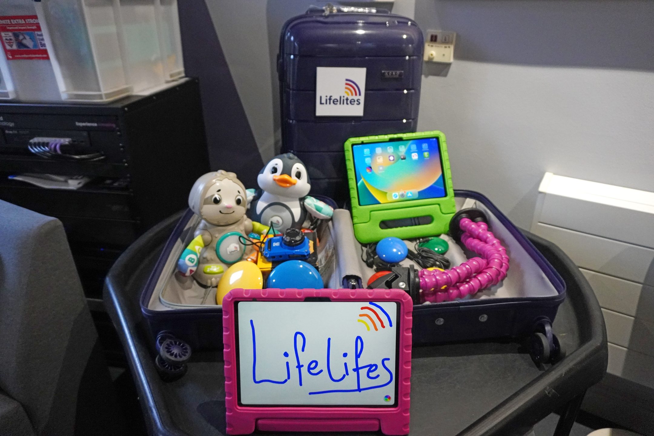 Tech Trunk - Lifelites